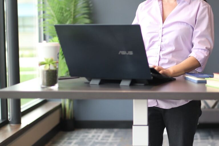 Magic KeyboardにMOFT miniを貼ったら最強のiPadが完成した【レビュー】 – jump blog